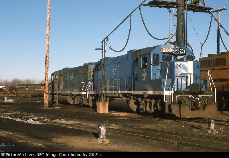 B&M 209-206(GP38-2)